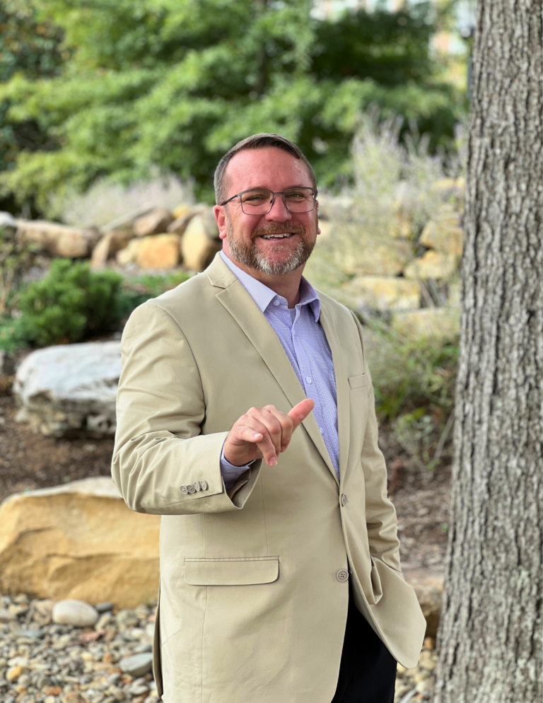 Welcome Dirk Anderson, New Dining Services Director | Tech Times